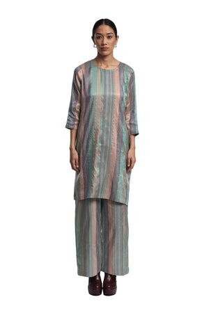 AKAARO | by Gaurav Jai Gupta | Look within seek within – Akaaro