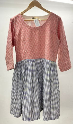 SPECIAL PRICES – Akaaro