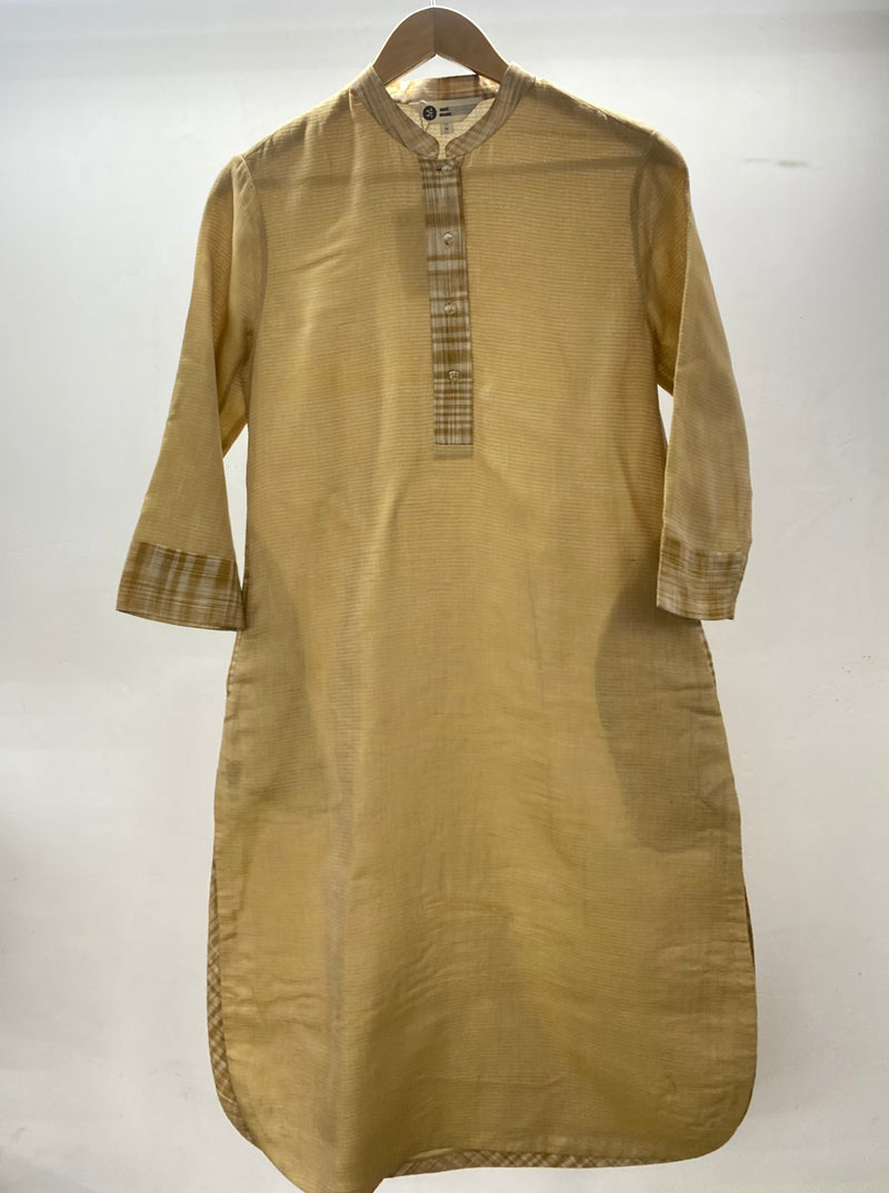 SPECIAL PRICES – Akaaro